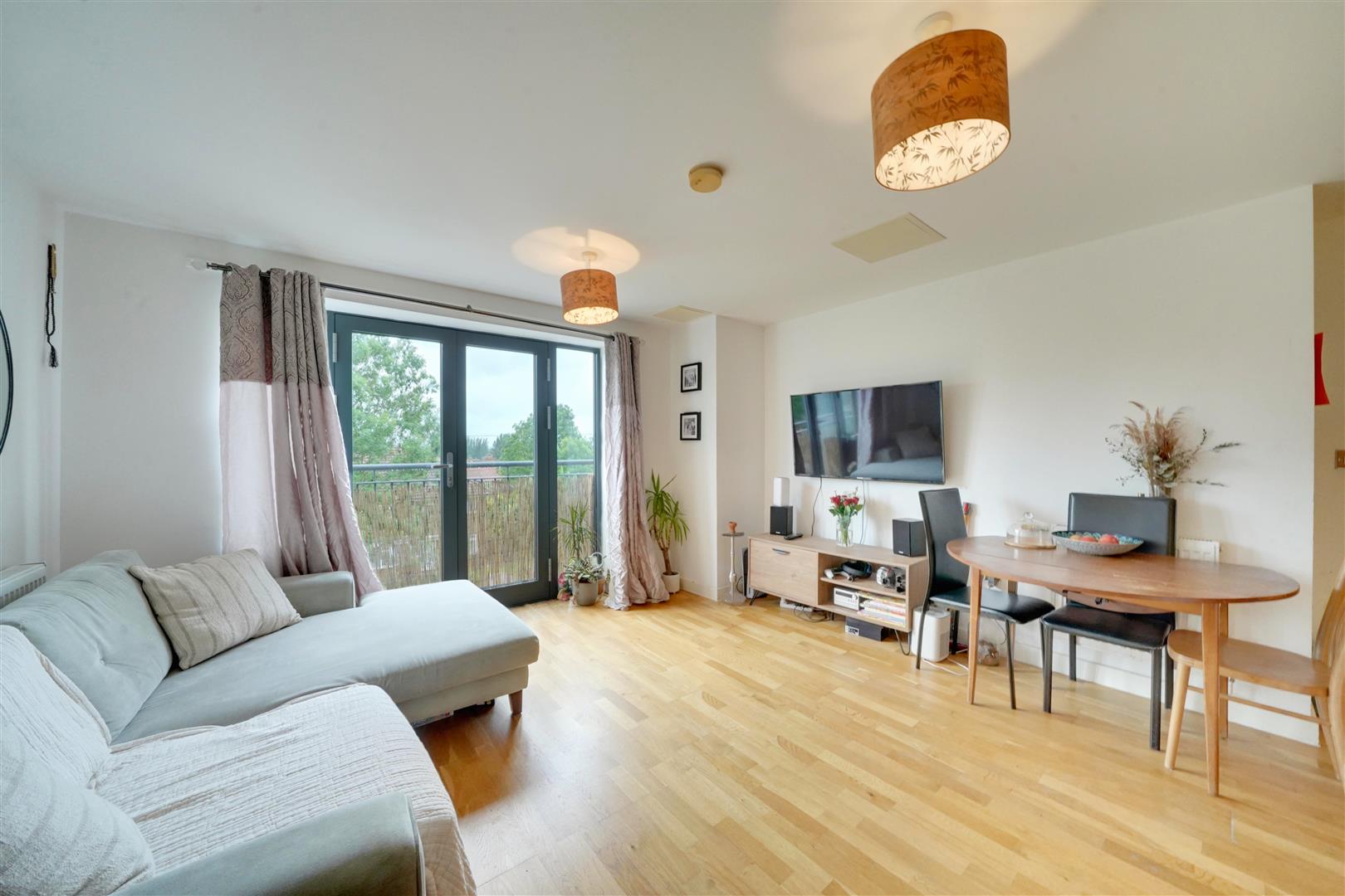 Kings Head Hill, London - Pindrop Property